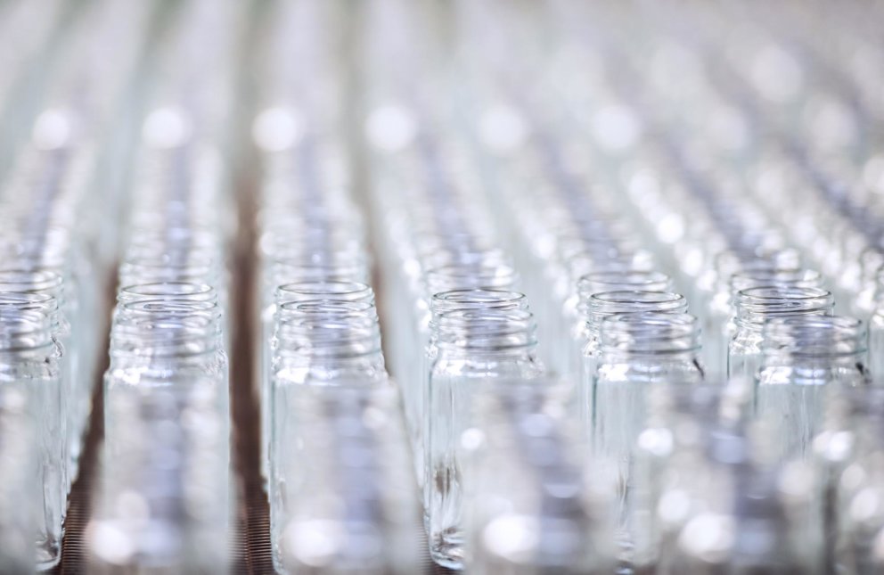 Glass Manufacturing Process » how is glass made? | Stoelzle