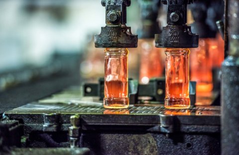 Glass Manufacturing Process » how is glass made? | Stoelzle